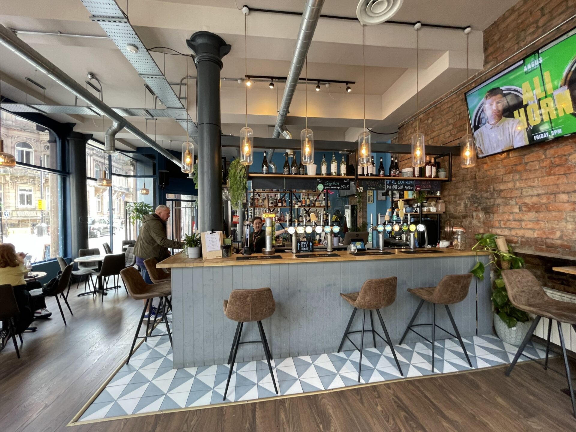 16 Great Places for Craft Beer in Liverpool, England