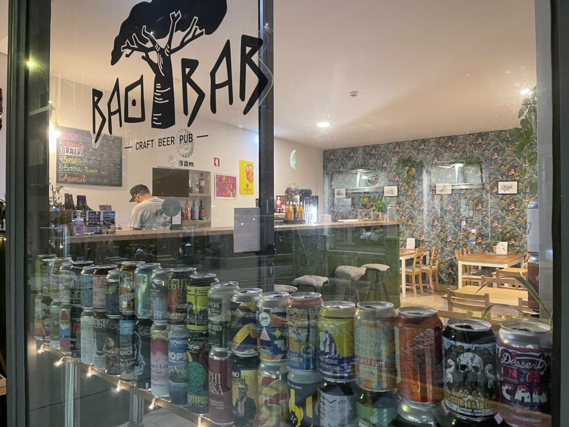 13 Great Places for Craft Beer in Porto, Portugal