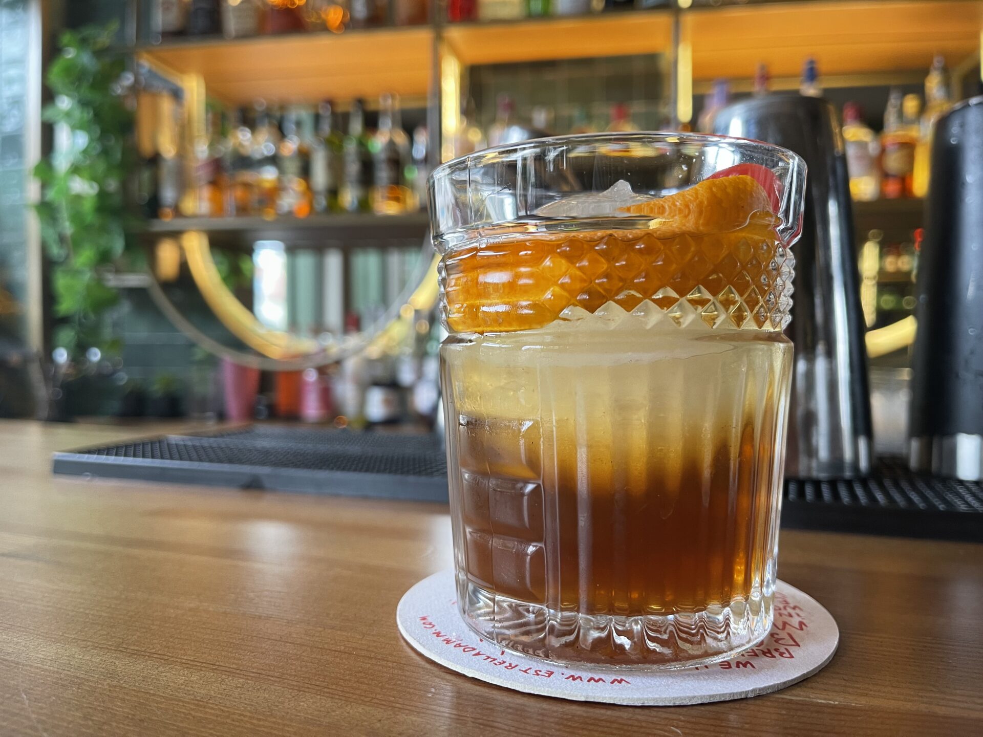 3 Great Cocktail Bars in Kalamata, Greece